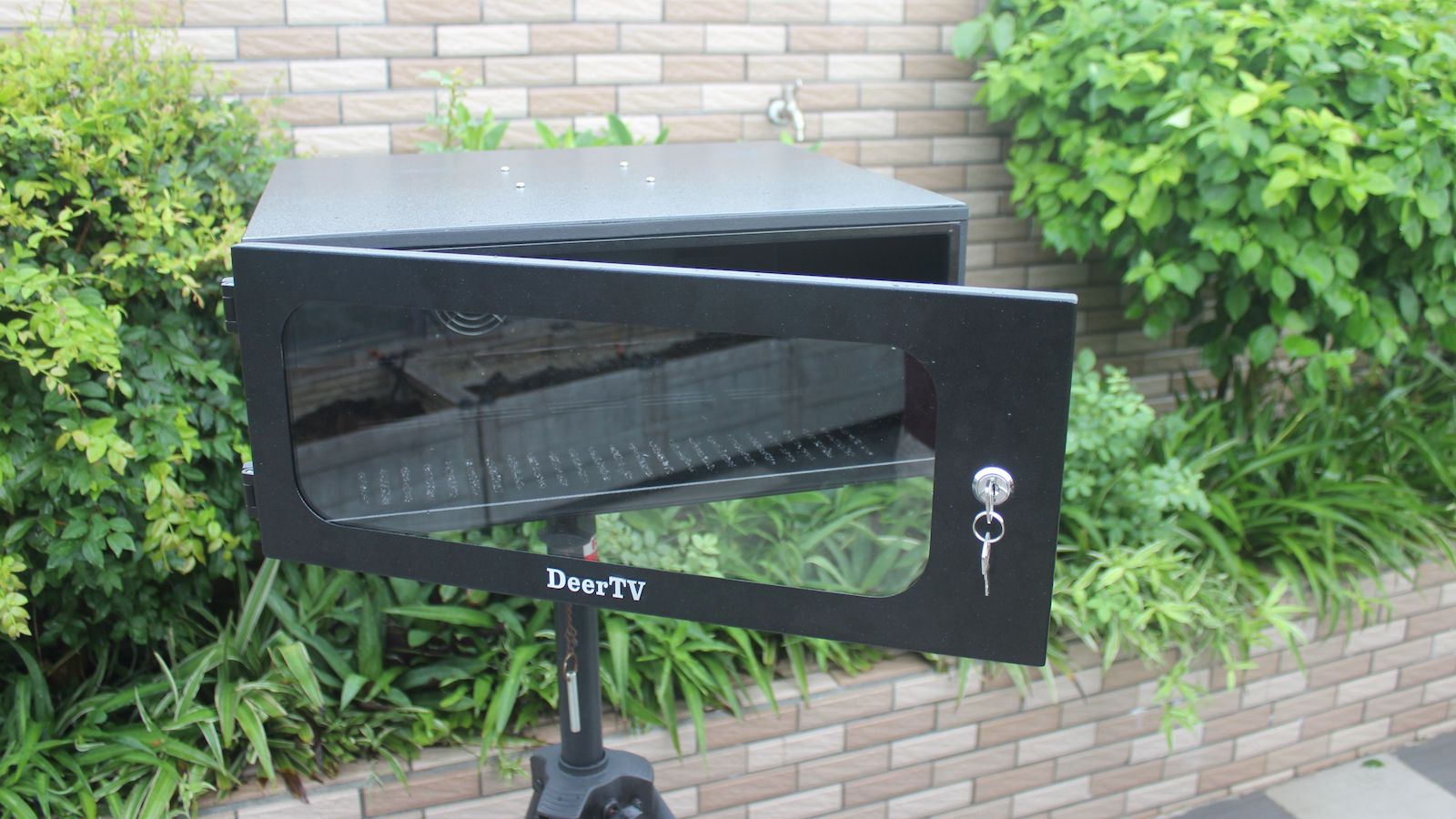 DeerTV Weatherproof TV Projector Enclosures on Gadget Flow