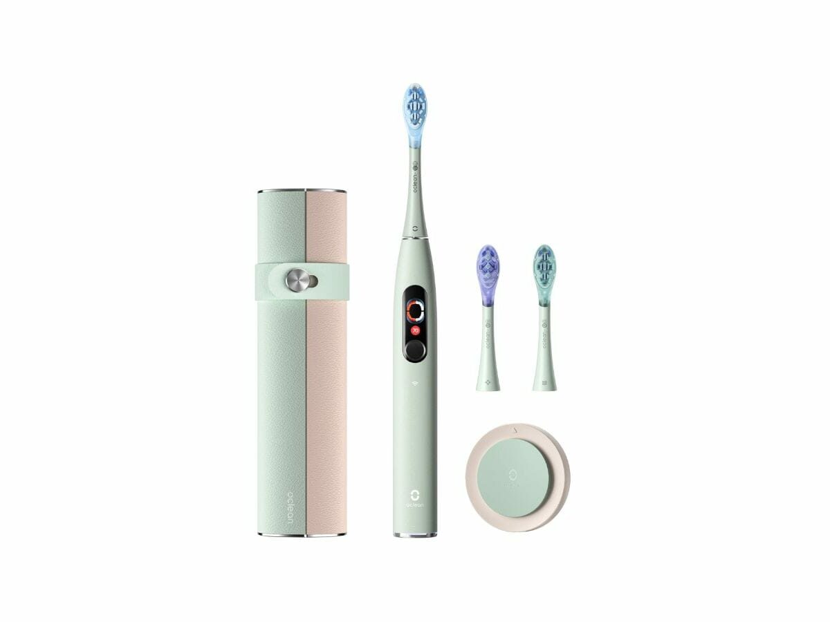 This Electric Toothbrush with AI offers an incredible clean