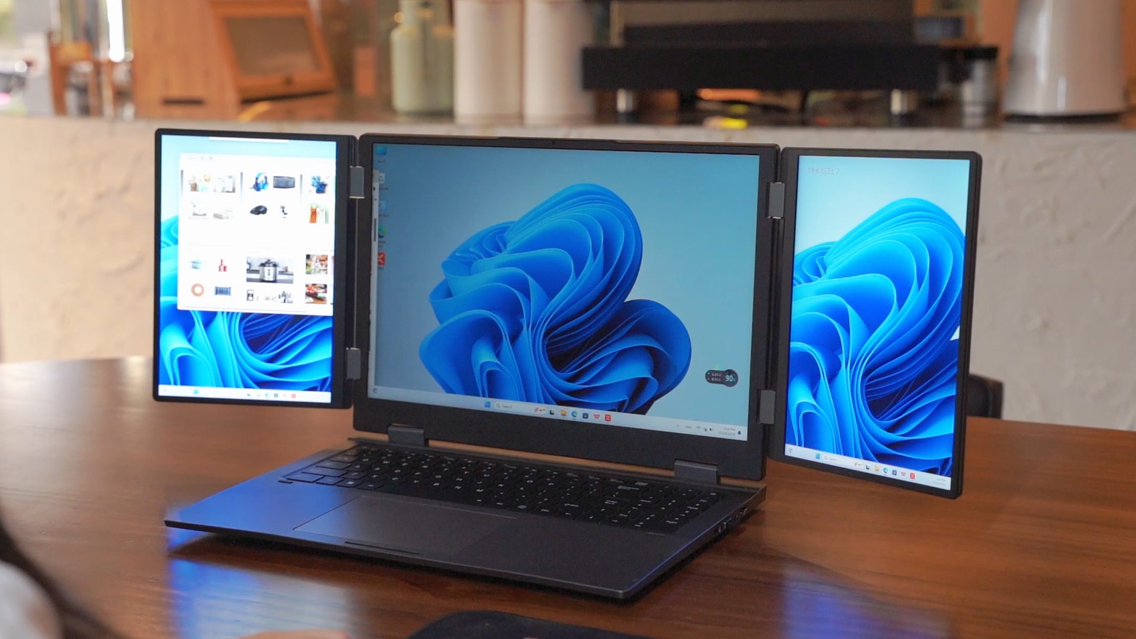 Greyshork X3 Triple-Screen Laptop on Gadget Flow