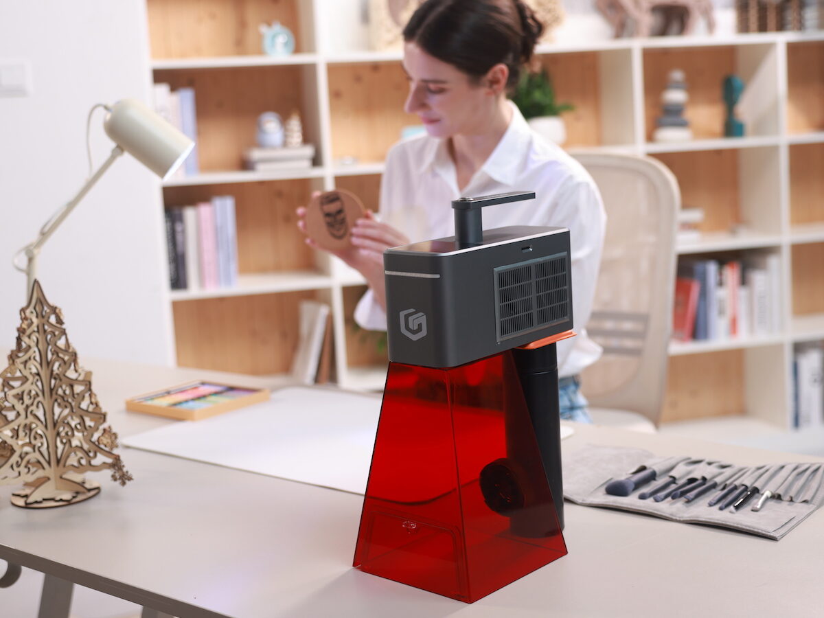 Longer Nano Duo AI Laser Engraver on Gadget Flow