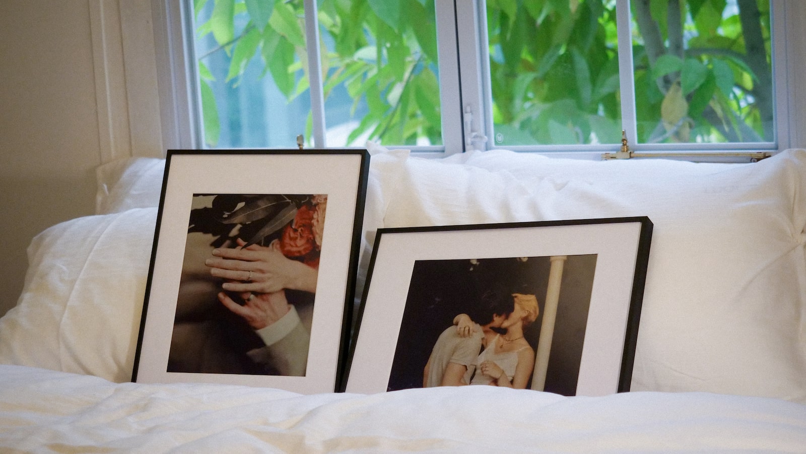 BLOOMIN8 E-Ink Canvas Smart COLOUR E-Ink Frame