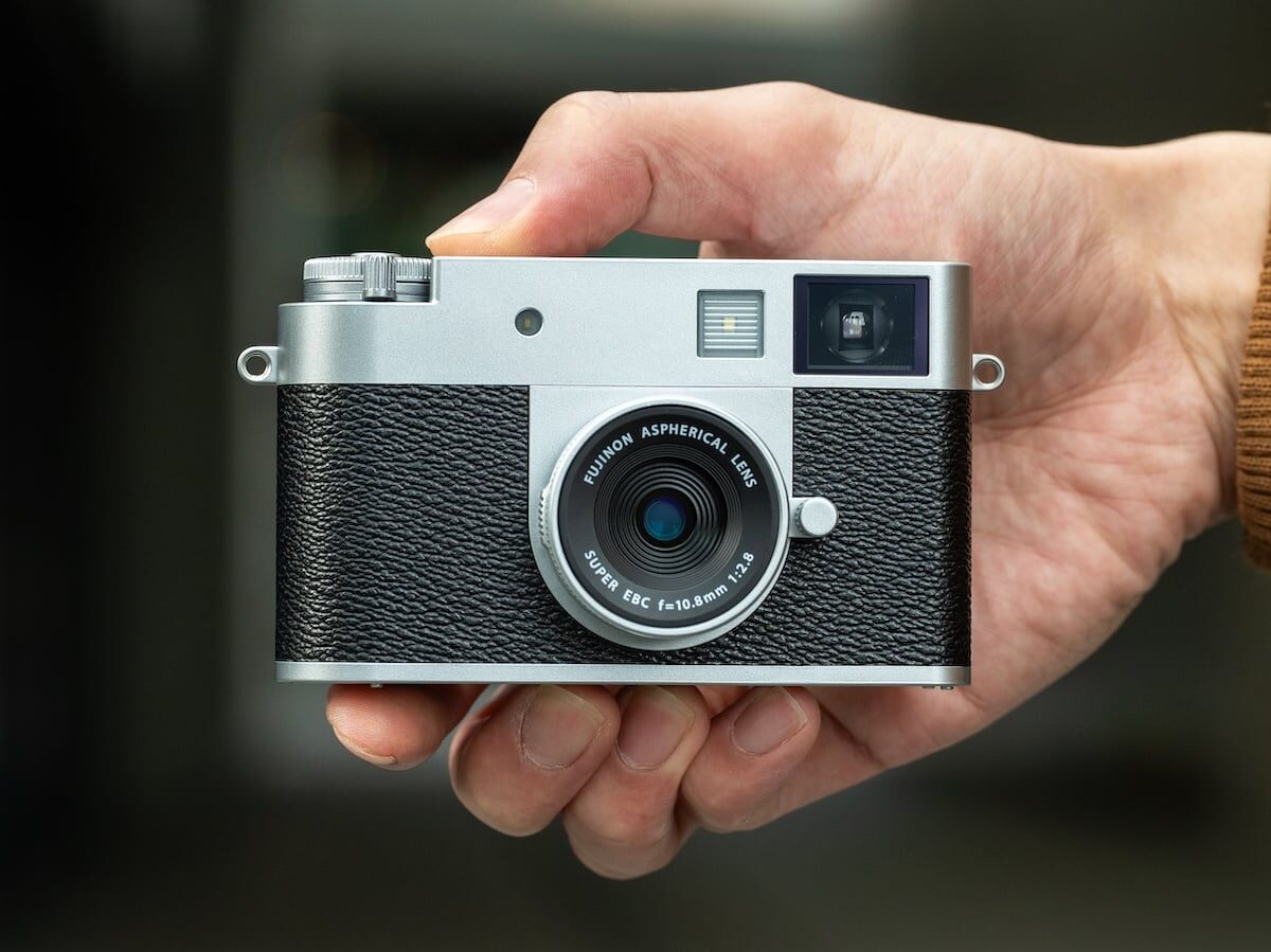 Fujifilm X Half brings analog fun to modern photography