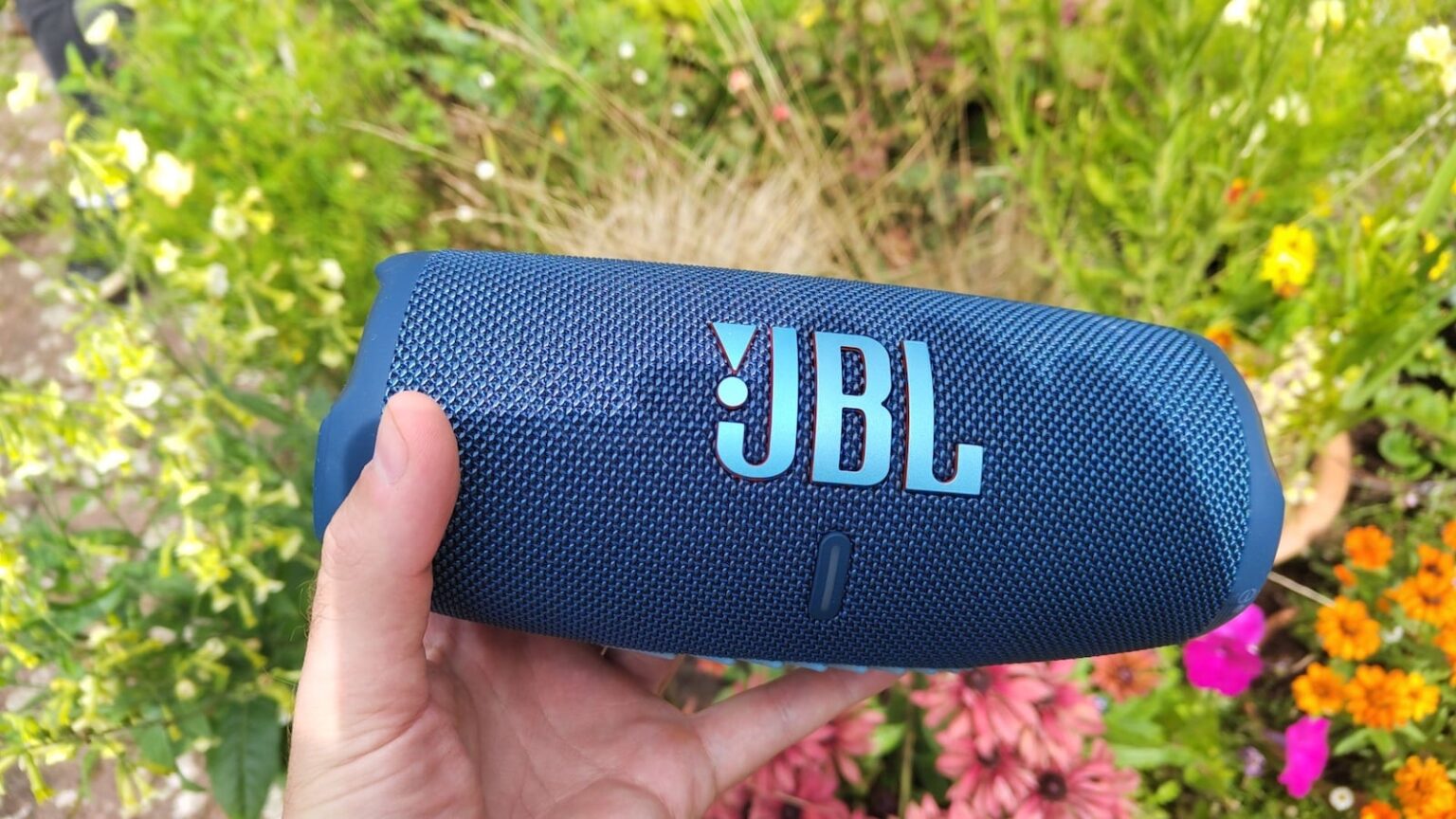 JBL Charge 5 Review: Still worthwhile in 2025?