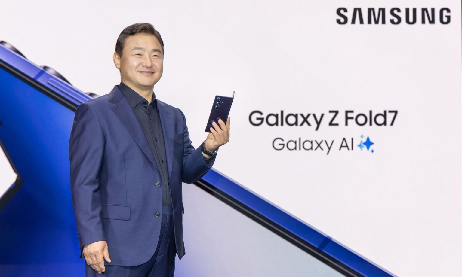 Samsung Galaxy Z Fold7 vs. Huawei Mate X6