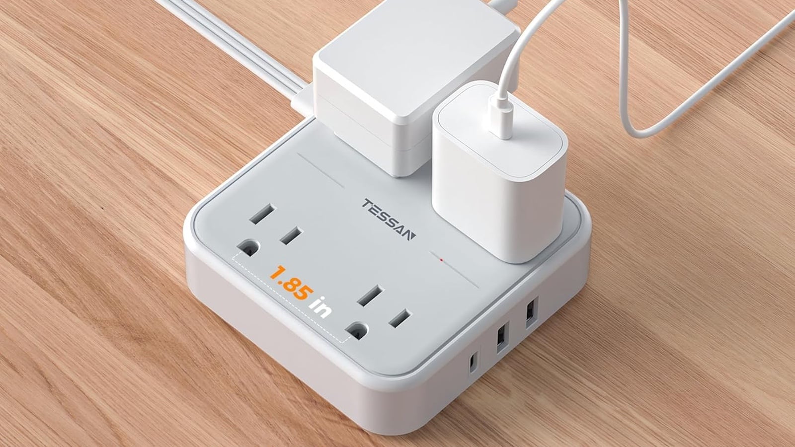 TESSAN Surge Protector has a built-in pull ring!