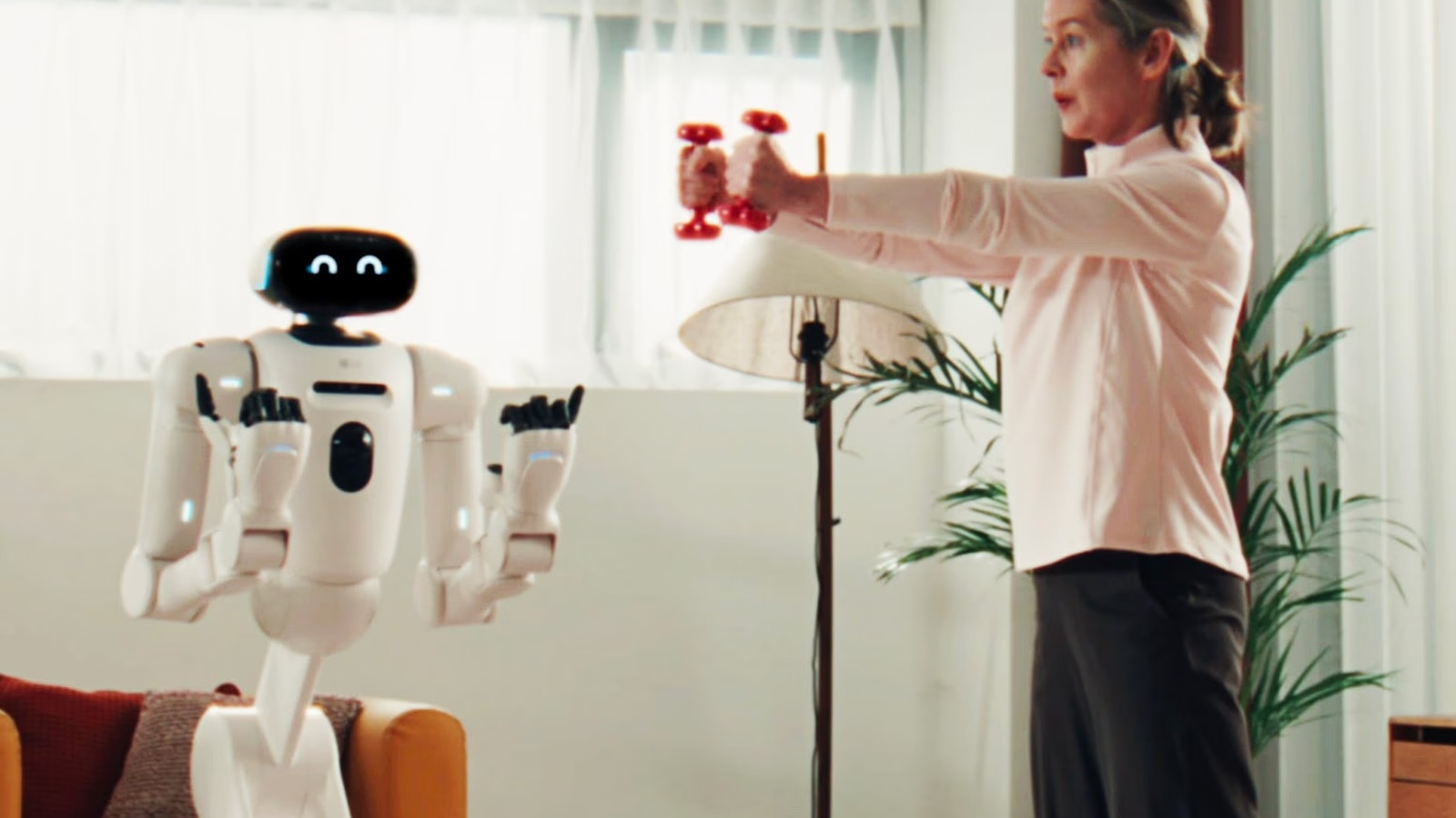 LG CLOiD Home Robot | Key Features, Price & Alternatives