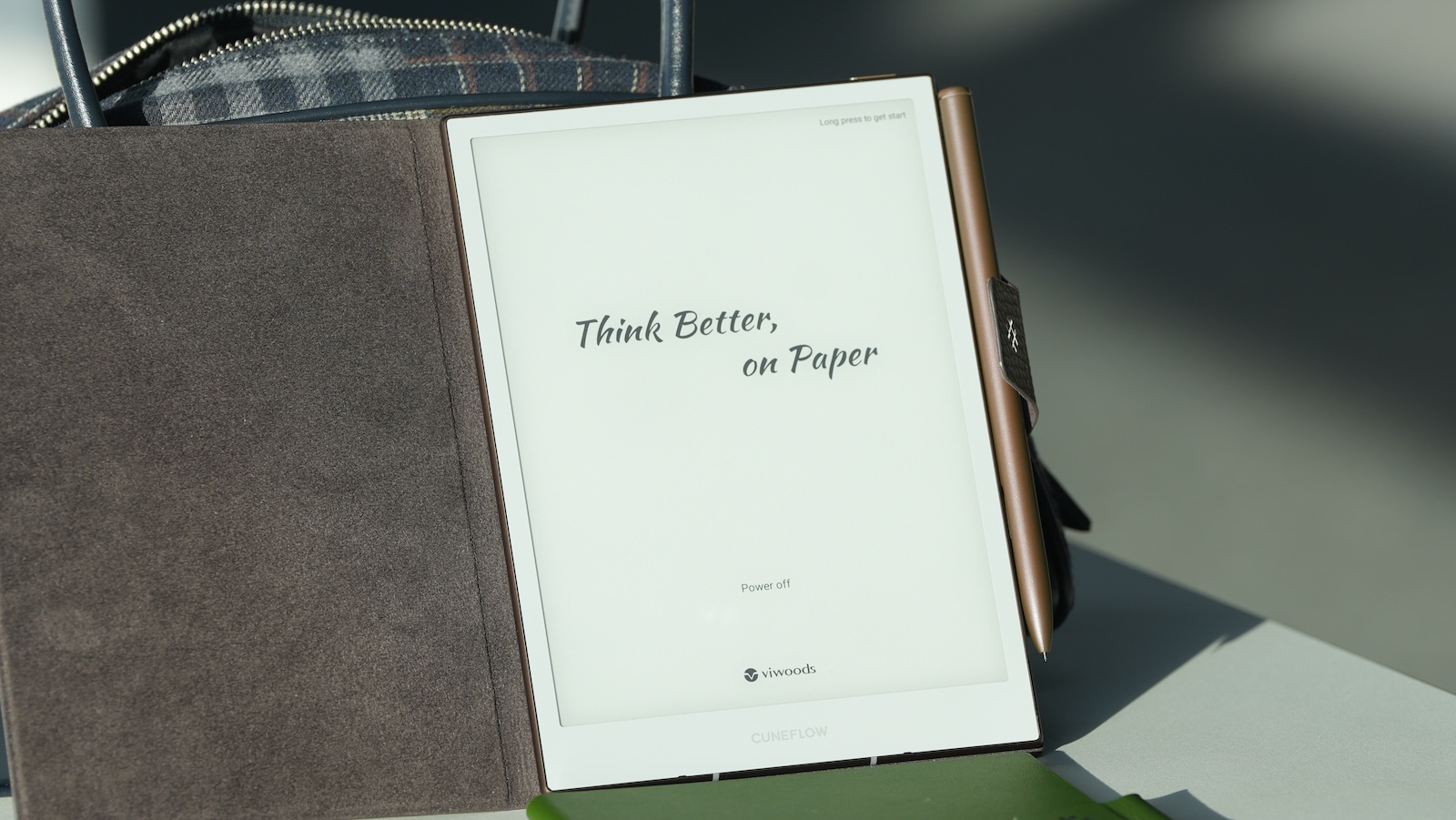 cuneflow E-Ink AI Notebook | Key Features, Price & Alternatives