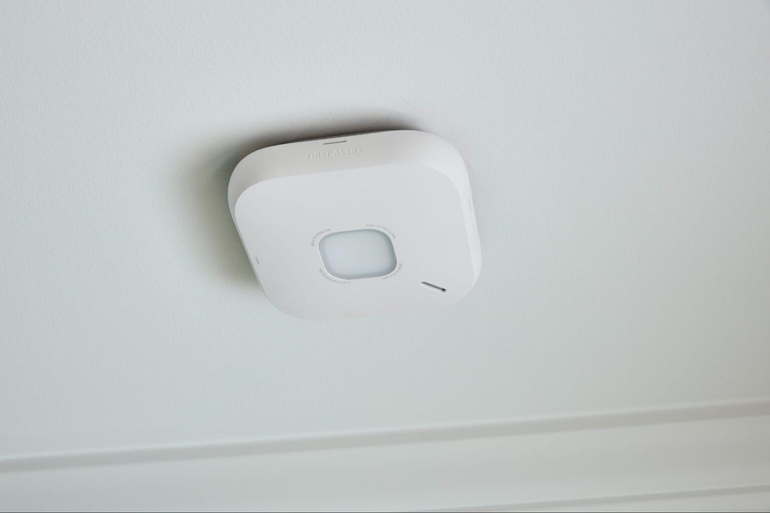 First alert SC5 smart smoke & CO alarm review: the smart-home gadget ...
